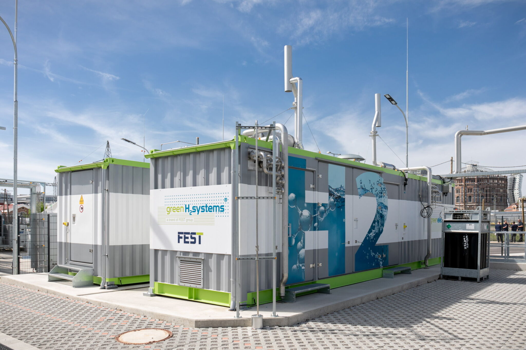 What is green hydrogen? Concept, production & applications